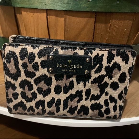 kate spade | Bags | Kate Spade Leopard Print Small Wallet Euc | Poshmark